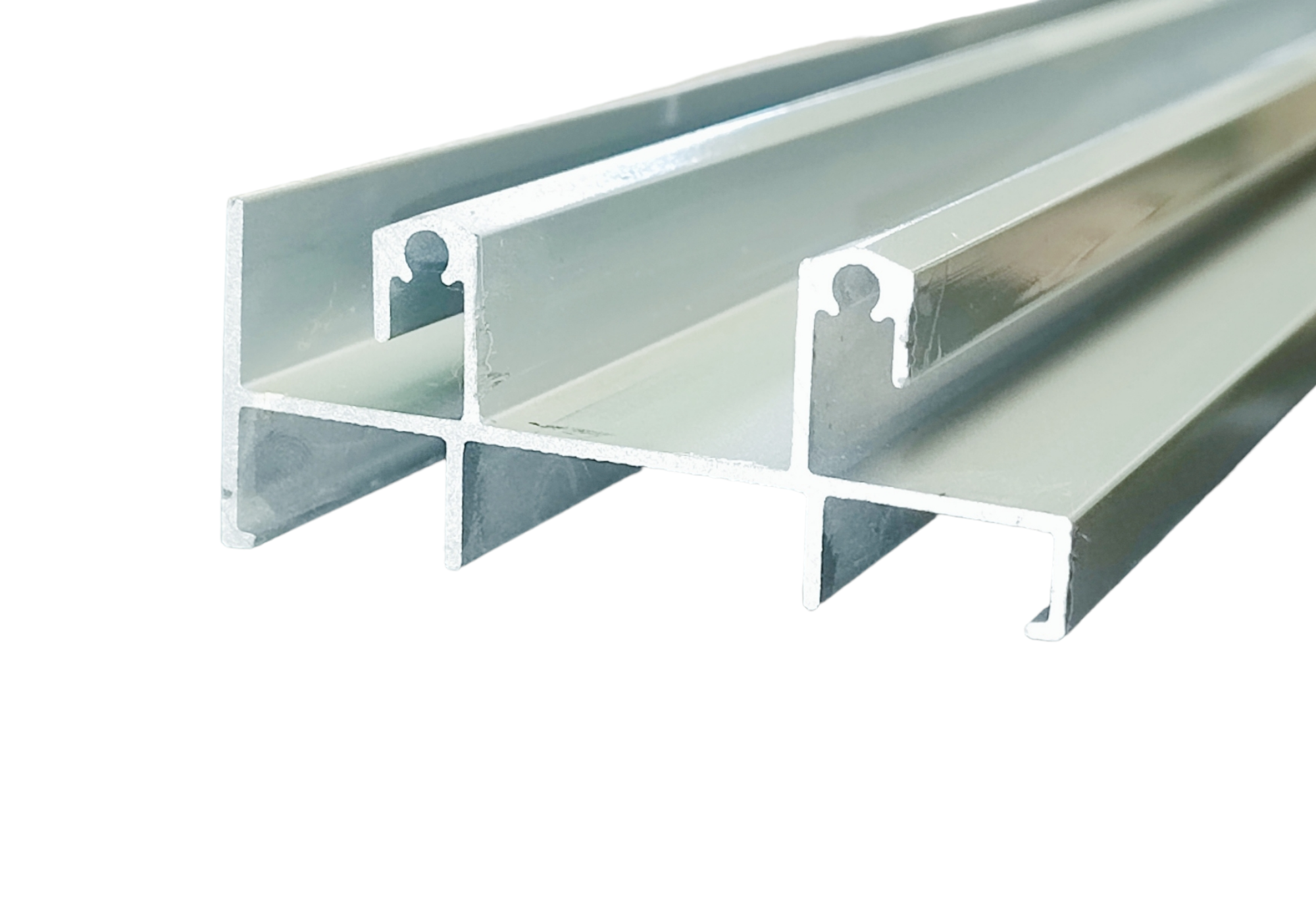 Riel Inferior 2502 – Perfiles y Vidrios SPA